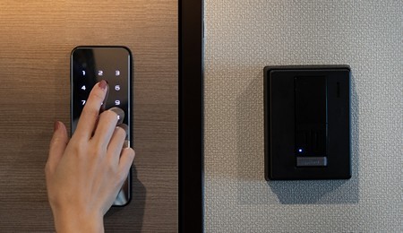 Installing smart locks - Locksmith Central